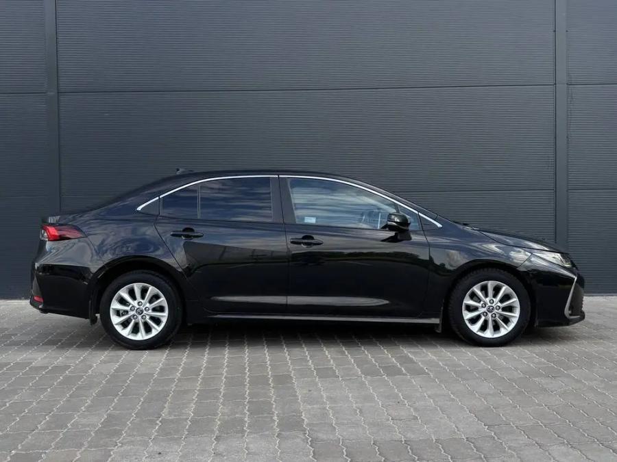 Melns Toyota Corolla 2019 Rīga, ar dzinēja tilpumu 1.60 L un nobraukumu 136 tūkst. km par 13745 €, foto 4 vietnē AUTOMOTO.COM.LV