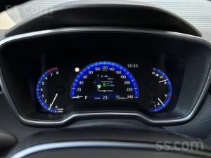 Black Toyota Corolla 2019 in Riga, with an engine capacity of 1.60 L and mileage of 136 thousand km for 13745 €, photo 13 on AUTOMOTO.COM.LV