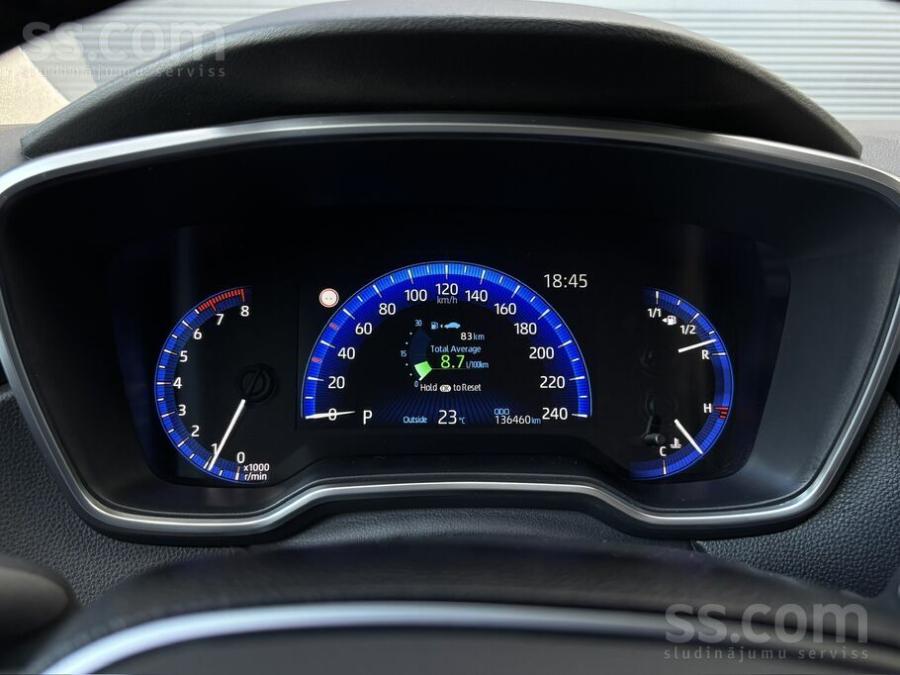 Black Toyota Corolla 2019 in Riga, with an engine capacity of 1.60 L and mileage of 136 thousand km for 13745 €, photo 13 on AUTOMOTO.COM.LV