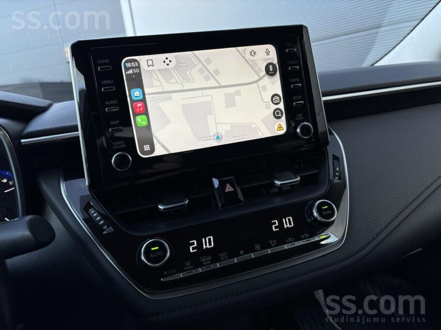 Black Toyota Corolla 2019 in Riga, with an engine capacity of 1.60 L and mileage of 136 thousand km for 13745 €, photo 14 on AUTOMOTO.COM.LV