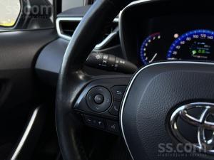 Black Toyota Corolla 2019 in Riga, with an engine capacity of 1.60 L and mileage of 136 thousand km for 13745 €, photo 16 on AUTOMOTO.COM.LV