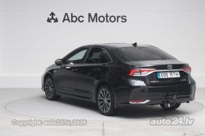 Black Toyota Corolla 2020 in Tallinn, with an engine capacity of 1.80 L and mileage of 61 thousand km for 18490 €, photo 6 on AUTOMOTO.COM.LV