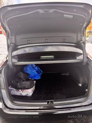 Black Toyota Corolla 2020 in Tallinn, with an engine capacity of 1.60 L and mileage of 52 thousand km for 19000 €, photo 12 on AUTOMOTO.COM.LV