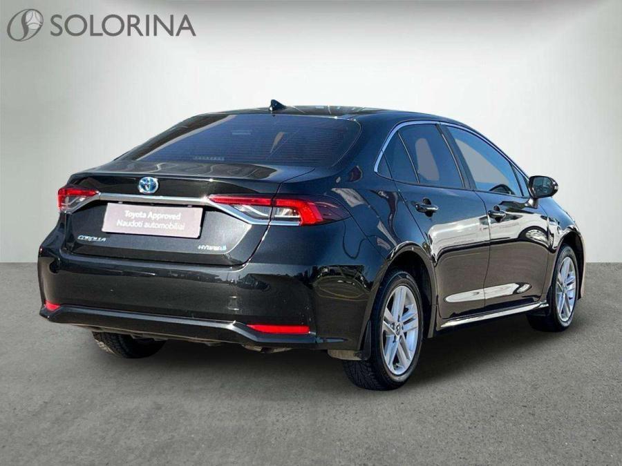 Black Toyota Corolla 2020 in Klaipeda, with an engine capacity of 1.80 L and mileage of 105 thousand km for 18500 €, photo 3 on AUTOMOTO.COM.LV
