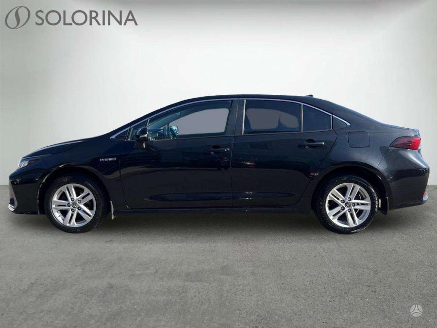Black Toyota Corolla 2020 in Klaipeda, with an engine capacity of 1.80 L and mileage of 105 thousand km for 18500 €, photo 4 on AUTOMOTO.COM.LV