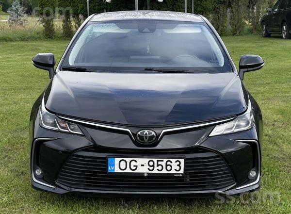 Melns Toyota Corolla 2020 Rīga, ar dzinēja tilpumu 1.60 L un nobraukumu 186 tūkst. km par 12999 €, foto 2 vietnē AUTOMOTO.COM.LV