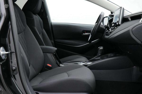 Melns Toyota Corolla 2020 Viļņa, ar dzinēja tilpumu 1.80 L un nobraukumu 64 tūkst. km par 18900 €, foto 9 vietnē AUTOMOTO.COM.LV