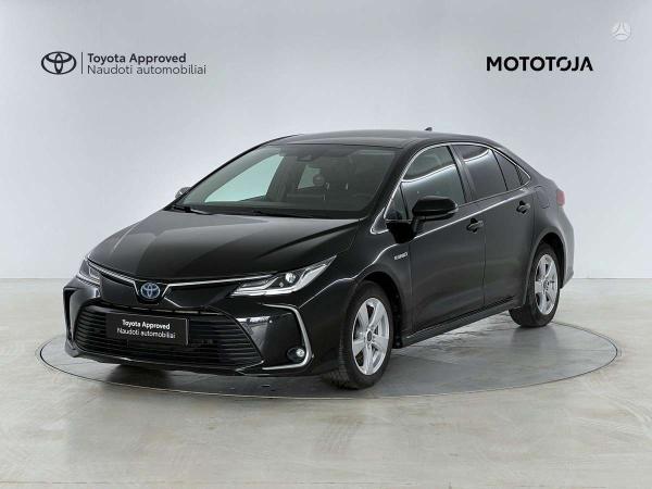 Black Toyota Corolla 2020 in Vilnius, with an engine capacity of 1.80 L and mileage of 100 thousand km for 17900 €, photo 1 on AUTOMOTO.COM.LV