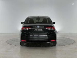 Black Toyota Corolla 2020 in Vilnius, with an engine capacity of 1.80 L and mileage of 100 thousand km for 17900 €, photo 5 on AUTOMOTO.COM.LV