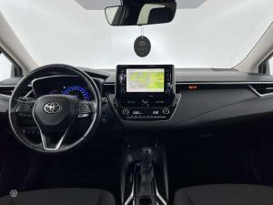 Black Toyota Corolla 2020 in Vilnius, with an engine capacity of 1.80 L and mileage of 100 thousand km for 17900 €, photo 9 on AUTOMOTO.COM.LV