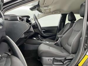 Black Toyota Corolla 2020 in Vilnius, with an engine capacity of 1.80 L and mileage of 100 thousand km for 17900 €, photo 12 on AUTOMOTO.COM.LV