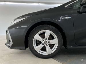 Black Toyota Corolla 2020 in Vilnius, with an engine capacity of 1.80 L and mileage of 100 thousand km for 17900 €, photo 16 on AUTOMOTO.COM.LV