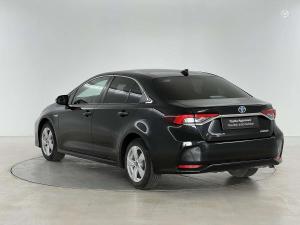 Black Toyota Corolla 2020 in Vilnius, with an engine capacity of 1.80 L and mileage of 100 thousand km for 17900 €, photo 18 on AUTOMOTO.COM.LV