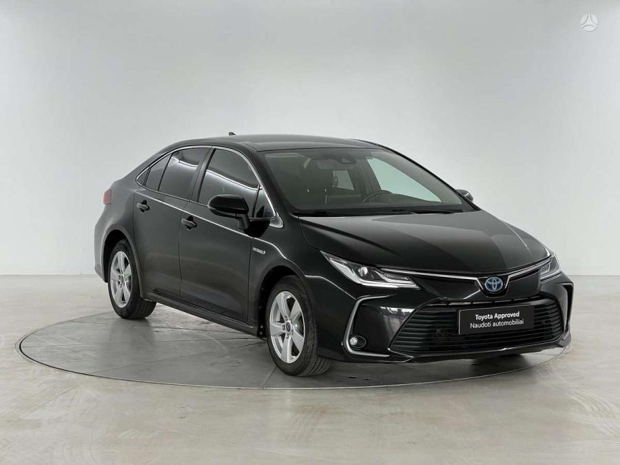 Black Toyota Corolla 2020 in Vilnius, with an engine capacity of 1.80 L and mileage of 100 thousand km for 17900 €, photo 19 on AUTOMOTO.COM.LV