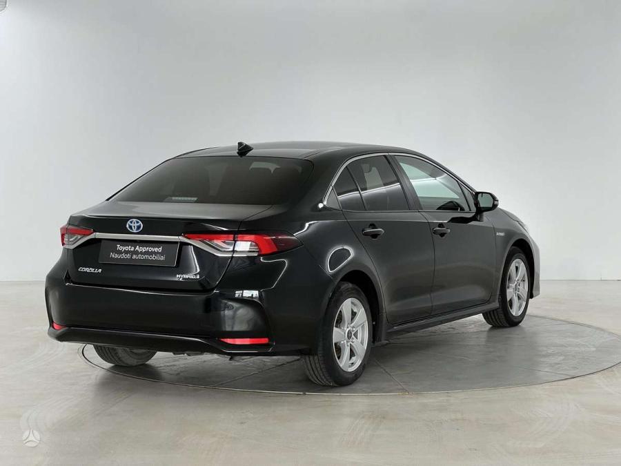 Black Toyota Corolla 2020 in Vilnius, with an engine capacity of 1.80 L and mileage of 100 thousand km for 17900 €, photo 21 on AUTOMOTO.COM.LV