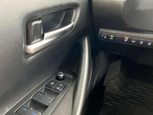 Black Toyota Corolla 2020 in Vilnius, with an engine capacity of 1.80 L and mileage of 100 thousand km for 17900 €, photo 25 on AUTOMOTO.COM.LV