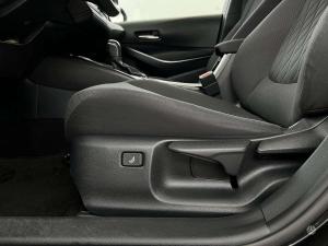 Black Toyota Corolla 2020 in Vilnius, with an engine capacity of 1.80 L and mileage of 100 thousand km for 17900 €, photo 26 on AUTOMOTO.COM.LV