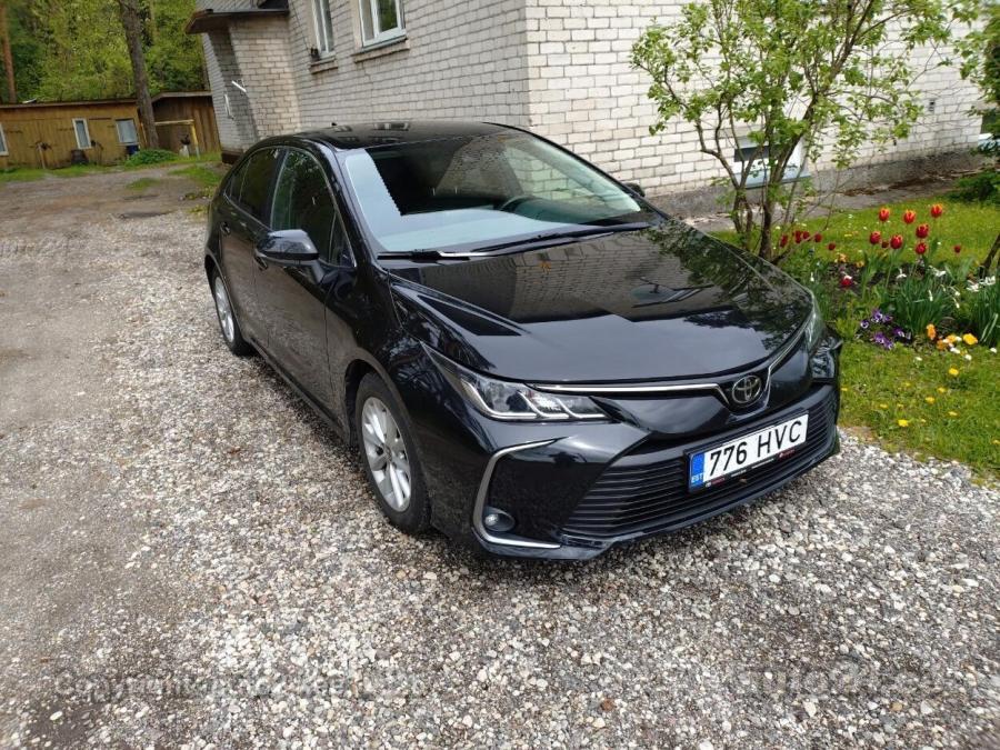 Melns Toyota Corolla 2021 Tallina, ar dzinēja tilpumu 1.50 L un nobraukumu 100 tūkst. km par 16490 €, foto 1 vietnē AUTOMOTO.COM.LV