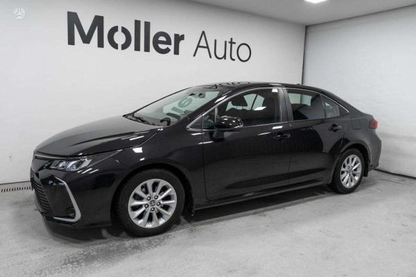Melns Toyota Corolla 2021 Viļņa, ar dzinēja tilpumu 1.50 L un nobraukumu 111 tūkst. km par 15900 €, foto 2 vietnē AUTOMOTO.COM.LV
