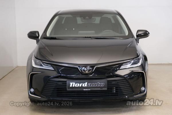 Melns Toyota Corolla 2021 Tallina, ar dzinēja tilpumu 1.50 L un nobraukumu 83 tūkst. km par 16900 €, foto 3 vietnē AUTOMOTO.COM.LV