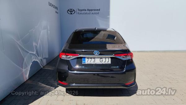 Melns Toyota Corolla 2021 Tallina, ar dzinēja tilpumu 1.80 L un nobraukumu 69 tūkst. km par 18995 €, foto 4 vietnē AUTOMOTO.COM.LV