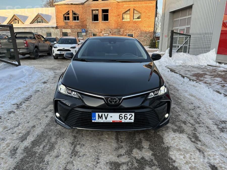 Черный Тойота Королла 2021 в Екабпилс, объемом двигателя 1.50 л и пробегом 96 тыс. км за 15300 €, фото 1 на AUTOMOTO.COM.LV