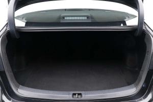 Black Toyota Corolla 2021 in Vilnius, with an engine capacity of 1.49 L and mileage of 66 thousand km for 16900 €, photo 12 on AUTOMOTO.COM.LV