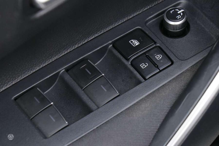 Melns Toyota Corolla 2021 Viļņa, ar dzinēja tilpumu 1.49 L un nobraukumu 197 tūkst. km par 12900 €, foto 23 vietnē AUTOMOTO.COM.LV