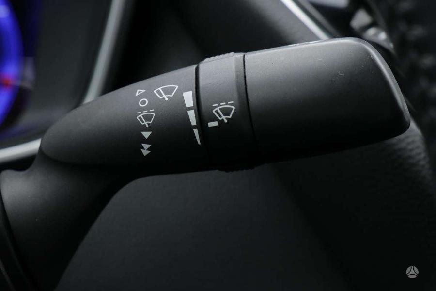 Melns Toyota Corolla 2021 Viļņa, ar dzinēja tilpumu 1.49 L un nobraukumu 197 tūkst. km par 12900 €, foto 25 vietnē AUTOMOTO.COM.LV
