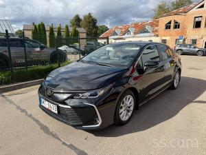 Черный Тойота Королла 2021 в Екабпилс, объемом двигателя 1.50 л и пробегом 61 тыс. км за 15300 €, фото 4 на AUTOMOTO.COM.LV