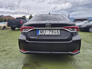 Melns Toyota Corolla 2021 Liepāja, ar dzinēja tilpumu 1.80 L un nobraukumu 186 tūkst. km par 14200 €, foto 7 vietnē AUTOMOTO.COM.LV