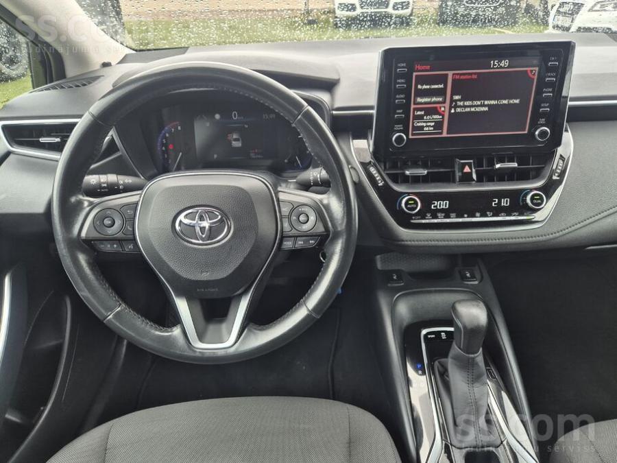 Black Toyota Corolla 2021 in Liepaja, with an engine capacity of 1.80 L and mileage of 186 thousand km for 14200 €, photo 17 on AUTOMOTO.COM.LV