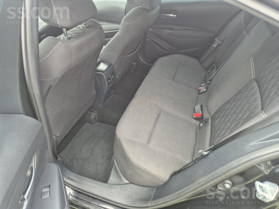 Black Toyota Corolla 2021 in Liepaja, with an engine capacity of 1.80 L and mileage of 186 thousand km for 14200 €, photo 18 on AUTOMOTO.COM.LV