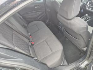 Black Toyota Corolla 2021 in Liepaja, with an engine capacity of 1.80 L and mileage of 186 thousand km for 14200 €, photo 19 on AUTOMOTO.COM.LV