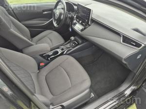 Black Toyota Corolla 2021 in Liepaja, with an engine capacity of 1.80 L and mileage of 186 thousand km for 14200 €, photo 20 on AUTOMOTO.COM.LV