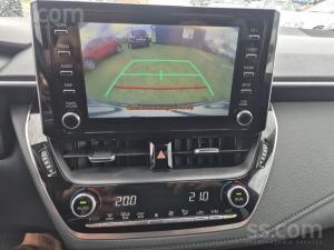 Black Toyota Corolla 2021 in Liepaja, with an engine capacity of 1.80 L and mileage of 186 thousand km for 14200 €, photo 21 on AUTOMOTO.COM.LV