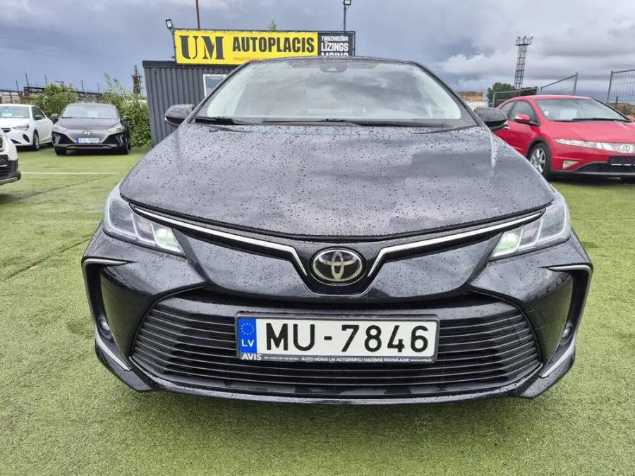 Черный Тойота Королла 2021 в Лиепая, объемом двигателя 1.50 л и пробегом 186 тыс. км за 14200 €, фото 3 на AUTOMOTO.COM.LV