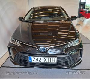 Black Toyota Corolla 2022 in Narva, with an engine capacity of 1.80 L and mileage of 24 thousand km for 20900 €, photo 6 on AUTOMOTO.COM.LV