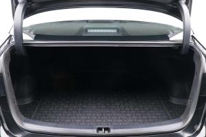 Black Toyota Corolla 2022 in Vilnius, with an engine capacity of 1.49 L and mileage of 23 thousand km for 19600 €, photo 12 on AUTOMOTO.COM.LV