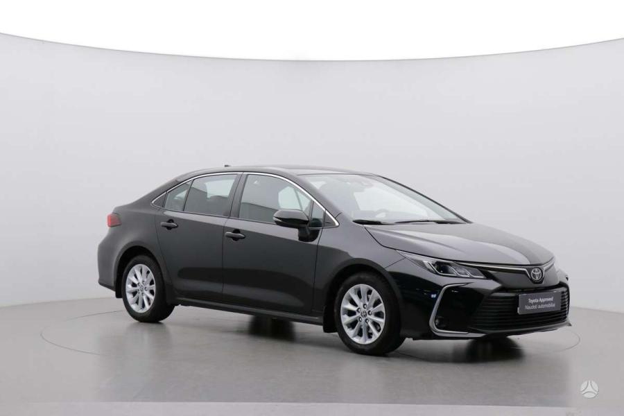 Black Toyota Corolla 2022 in Vilnius, with an engine capacity of 1.49 L and mileage of 23 thousand km for 19600 €, photo 20 on AUTOMOTO.COM.LV
