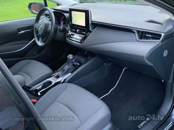 Melns Toyota Corolla 2022 Tallina, ar dzinēja tilpumu 1.80 L un nobraukumu 24 tūkst. km par 23500 €, foto 7 vietnē AUTOMOTO.COM.LV