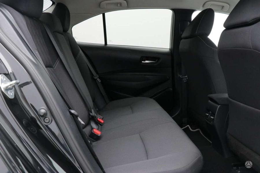 Melns Toyota Corolla 2022 Viļņa, ar dzinēja tilpumu 1.80 L un nobraukumu 85 tūkst. km par 23500 €, foto 11 vietnē AUTOMOTO.COM.LV