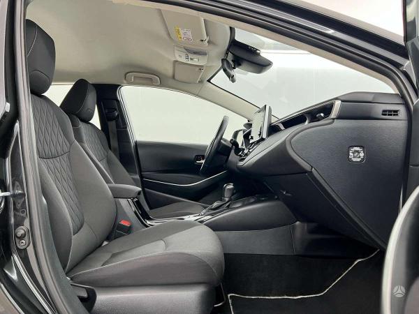 Melns Toyota Corolla 2022 Viļņa, ar dzinēja tilpumu 1.80 L un nobraukumu 156 tūkst. km par 17900 €, foto 6 vietnē AUTOMOTO.COM.LV