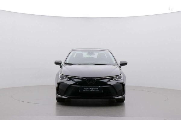 Black Toyota Corolla 2022 in Vilnius, with an engine capacity of 1.49 L and mileage of 23 thousand km for 19600 €, photo 7 on AUTOMOTO.COM.LV
