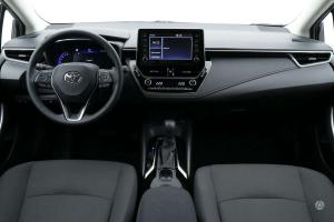 Black Toyota Corolla 2022 in Vilnius, with an engine capacity of 1.49 L and mileage of 23 thousand km for 19600 €, photo 8 on AUTOMOTO.COM.LV