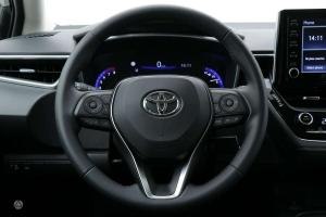 Black Toyota Corolla 2022 in Vilnius, with an engine capacity of 1.49 L and mileage of 23 thousand km for 19600 €, photo 14 on AUTOMOTO.COM.LV