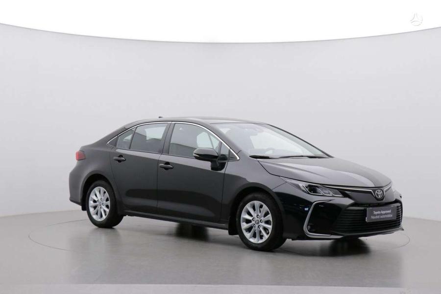 Black Toyota Corolla 2022 in Vilnius, with an engine capacity of 1.49 L and mileage of 23 thousand km for 19600 €, photo 20 on AUTOMOTO.COM.LV