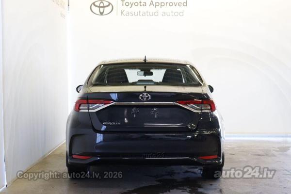 Melns Toyota Corolla 2023 Tallina, ar dzinēja tilpumu 1.49 L un nobraukumu 60 tūkst. km par 17900 €, foto 4 vietnē AUTOMOTO.COM.LV