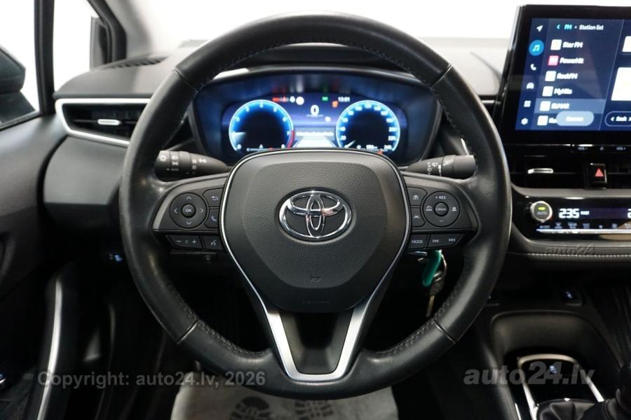 Melns Toyota Corolla 2023 Tartu, ar dzinēja tilpumu 1.50 L un nobraukumu 67 tūkst. km par 16790 €, foto 12 vietnē AUTOMOTO.COM.LV