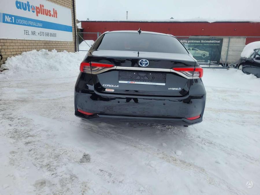 Black Toyota Corolla 2023 in Telschi, with an engine capacity of 1.80 L and mileage of 11 thousand km for 20550 €, photo 11 on AUTOMOTO.COM.LV